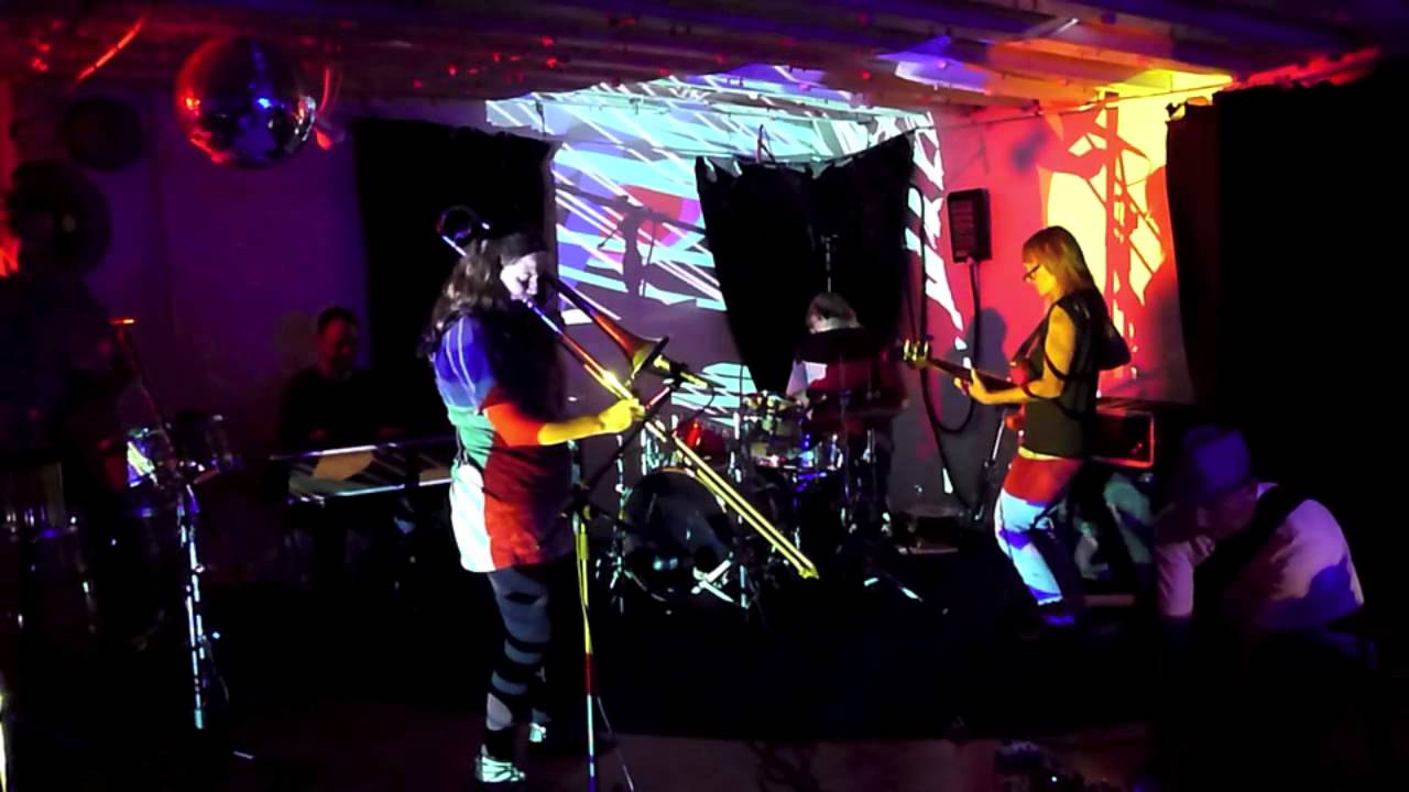 CRUSTY DUB CREW - dub of rightousness - YouTube