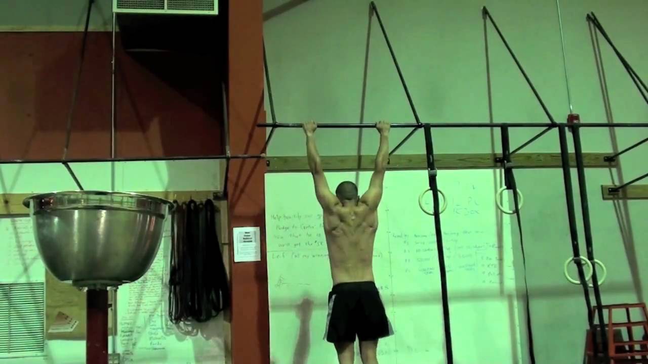 Hermansfitness Dead hang pull up - YouTube