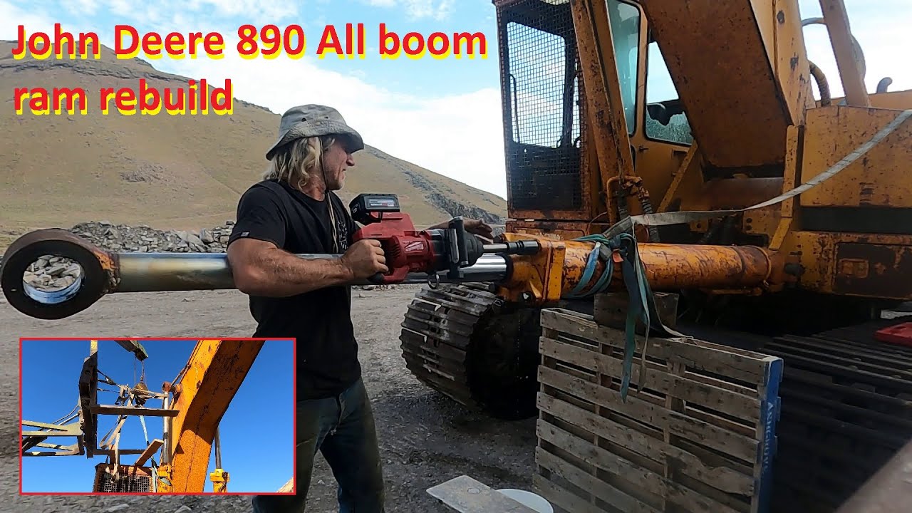 John Deere 890 All boom ram rebuild - YouTube