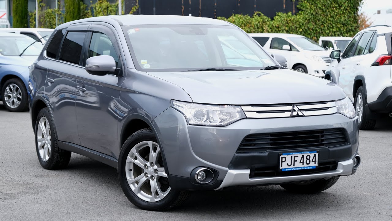 2014 Mitsubishi Outlander 4WD 7-Seater! - YouTube
