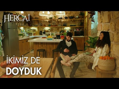 Reyyan aşeriyor🥰 - Hercai Efsane Sahneler