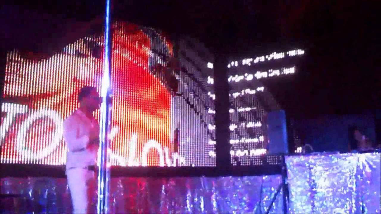 Toby Love - Quizás Ft Yuridia (Concierto) - YouTube