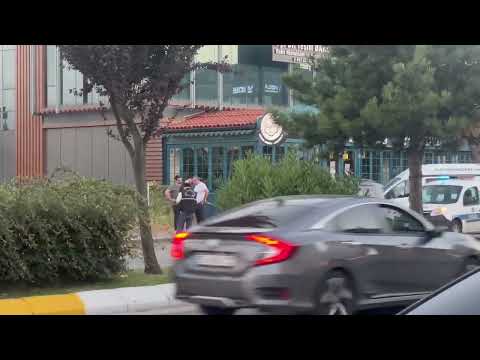 Serdivan'da silah sesleri! Yolda yürüdüğü sırada kalça ve kolundan vuruldu