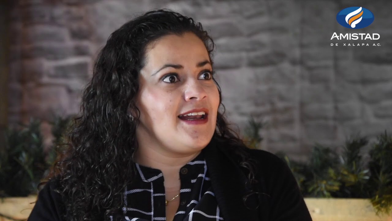 Lorena Márquez || Pensamientos - YouTube