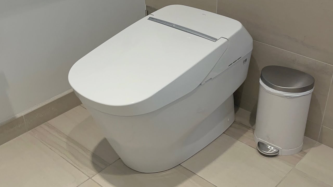 Customer Restroom At The Toto Showroom In Manhattan NYC! - YouTube