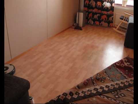 Roomba 562 - YouTube