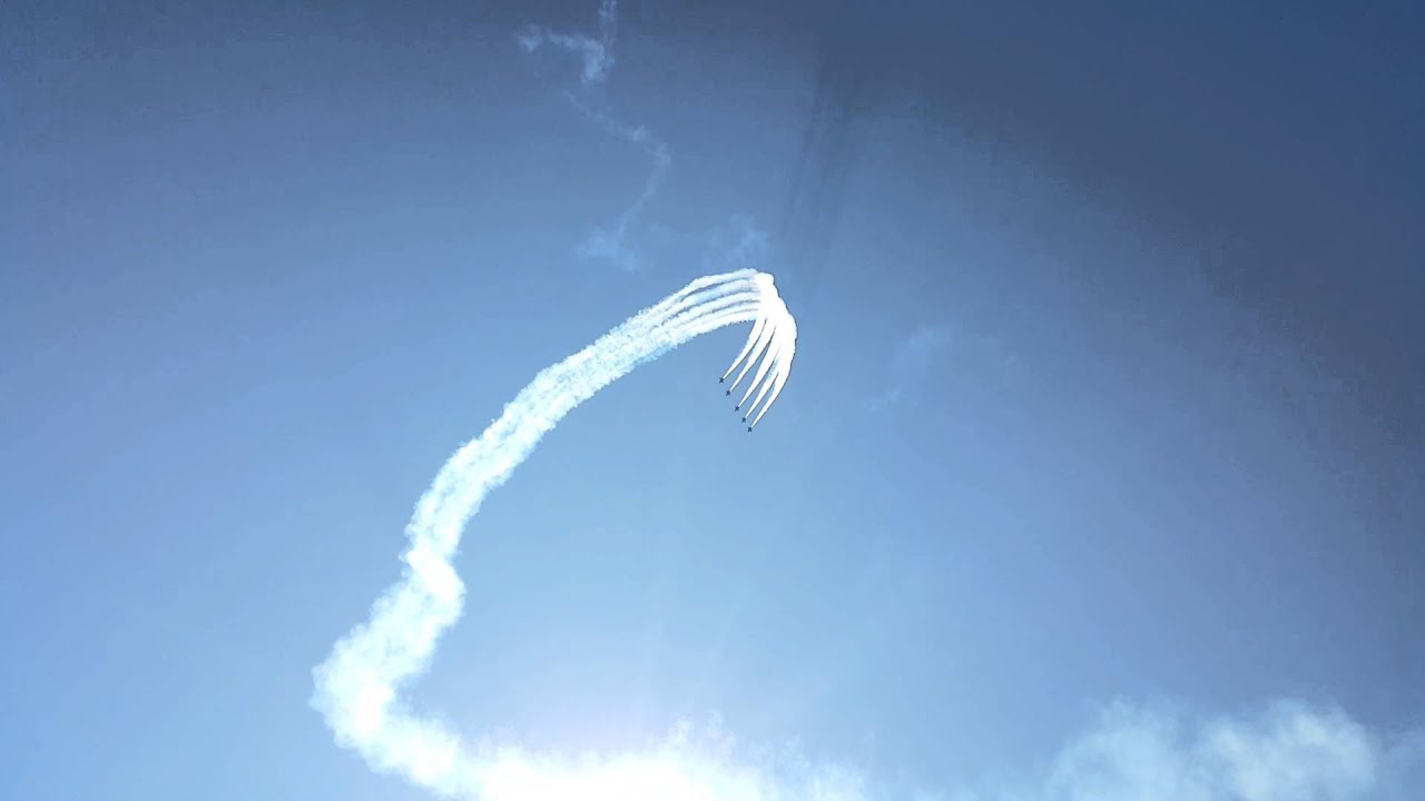 Blue Angels Loop - YouTube