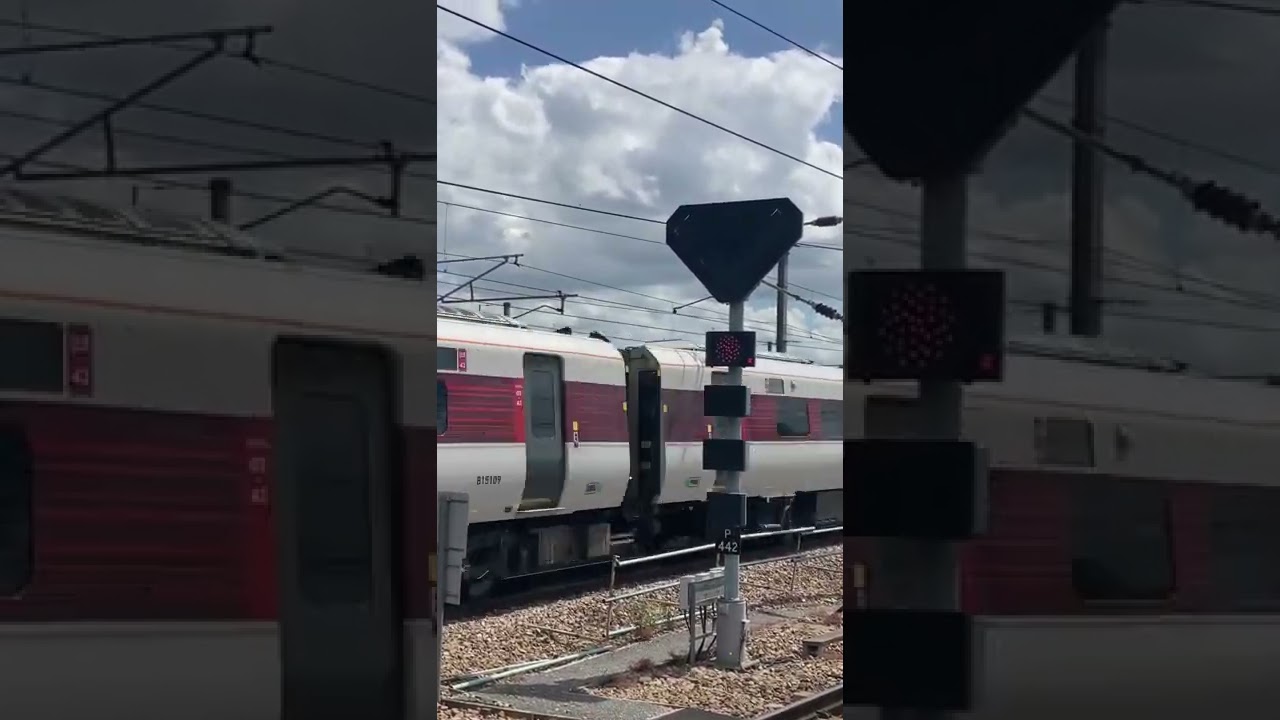 LNER Azuma Class 800109 Passing Peterborough At Speed - YouTube
