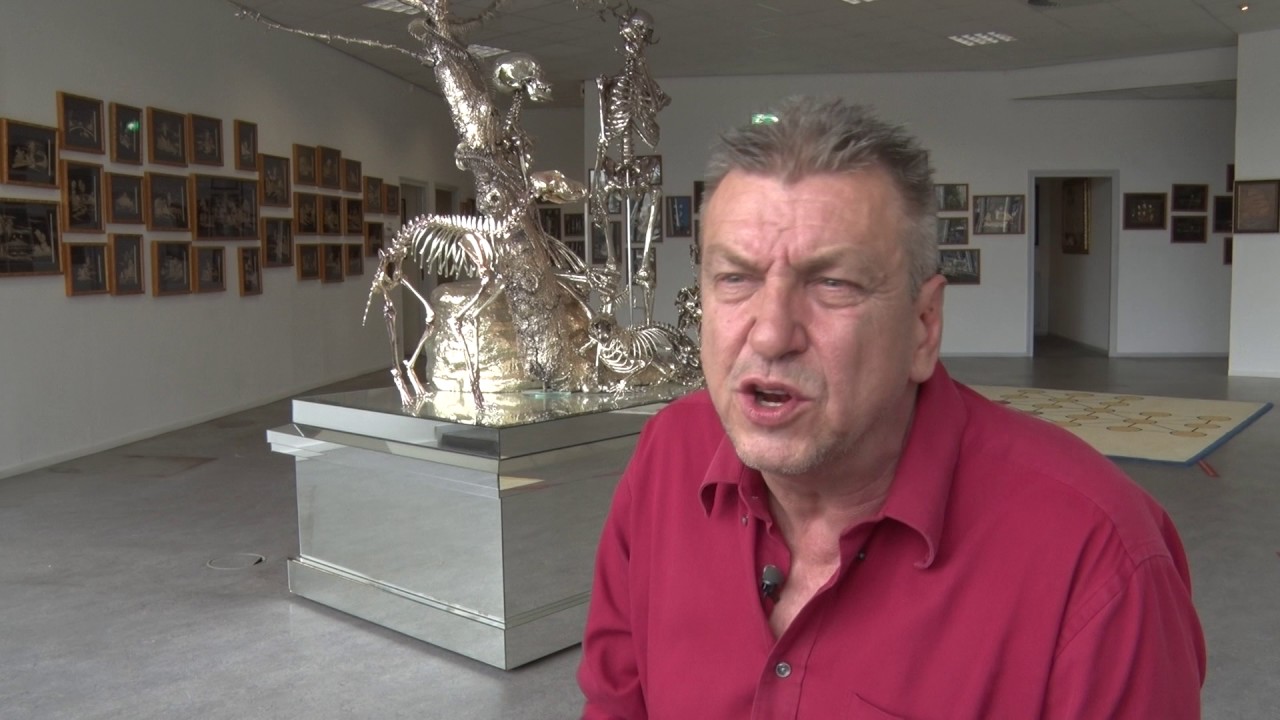 Kunstenaar Rob Scholte moet zijn museum verlaten - YouTube