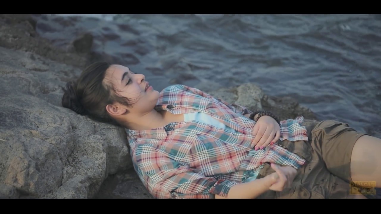 Travel Film | Nikal Padti Hoon | Poem by Aishvary Shrivastava | Feat ...