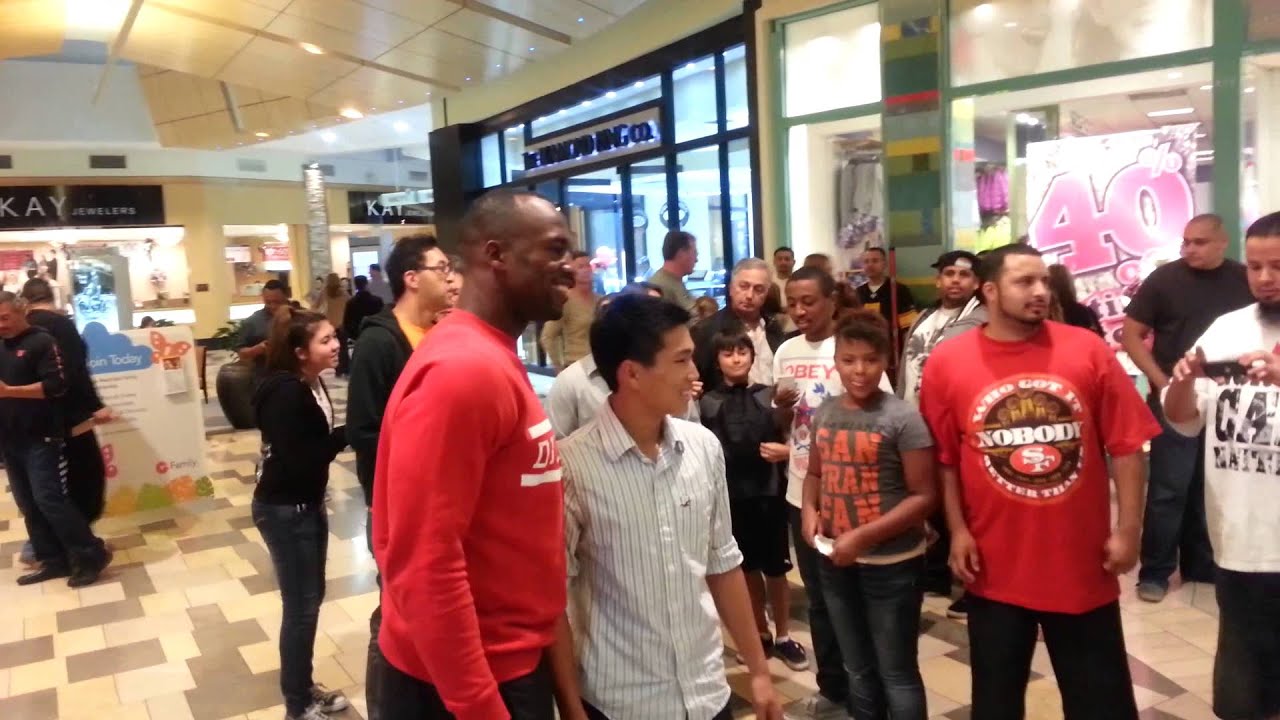 Vernon Davis Random act of kindness part 2 - YouTube