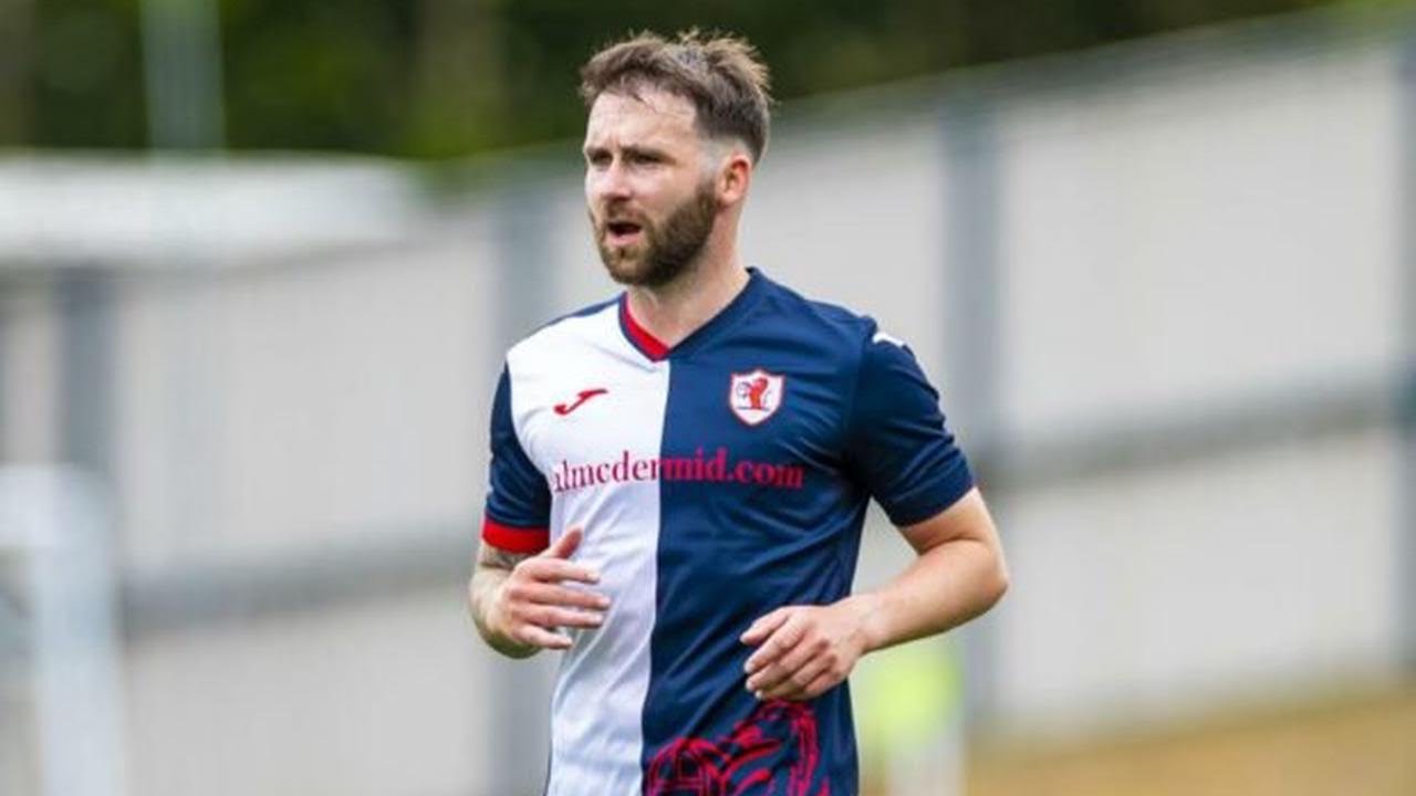 Interview with James Keatings - Raith Rovers - YouTube