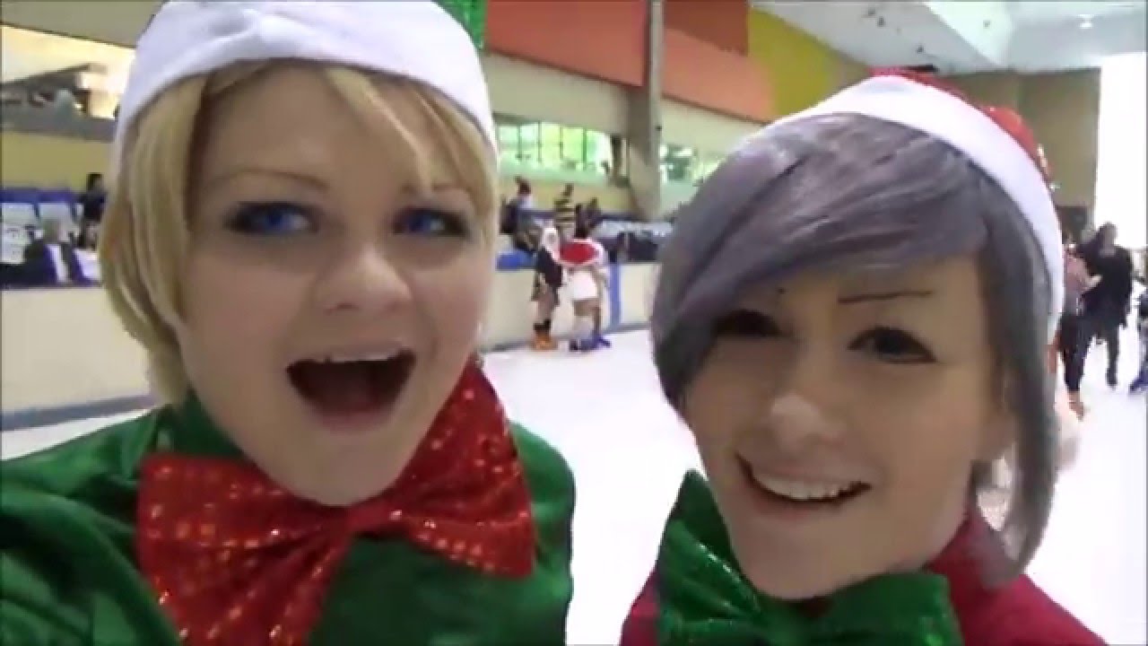 Christmas Cosplay Ice Skating NSW - YouTube