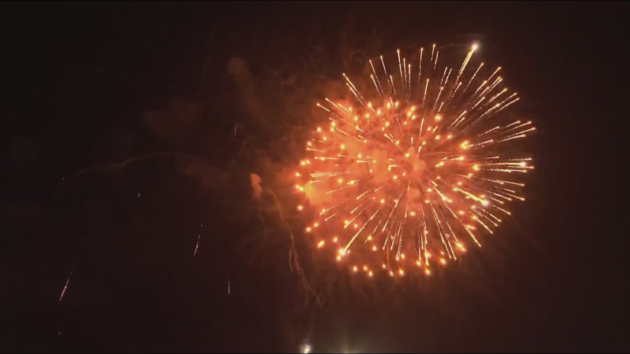 Spectators love Fourth of July fireworks in Rochester - YouTube