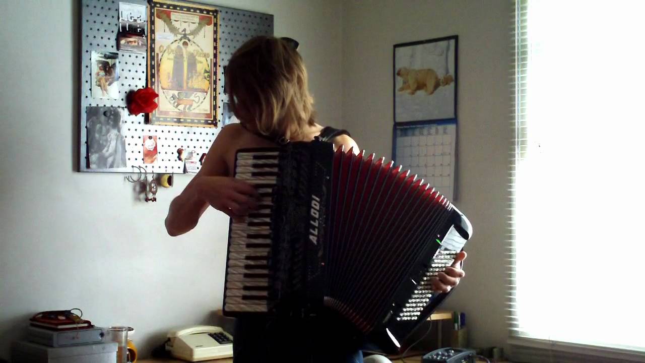 Dave Thomas - The Skeleton's Waltz Acordes - Chordify