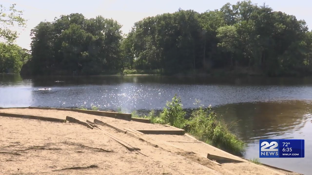 Amherst looks for solution after bacteria closes Puffer's Pond - YouTube