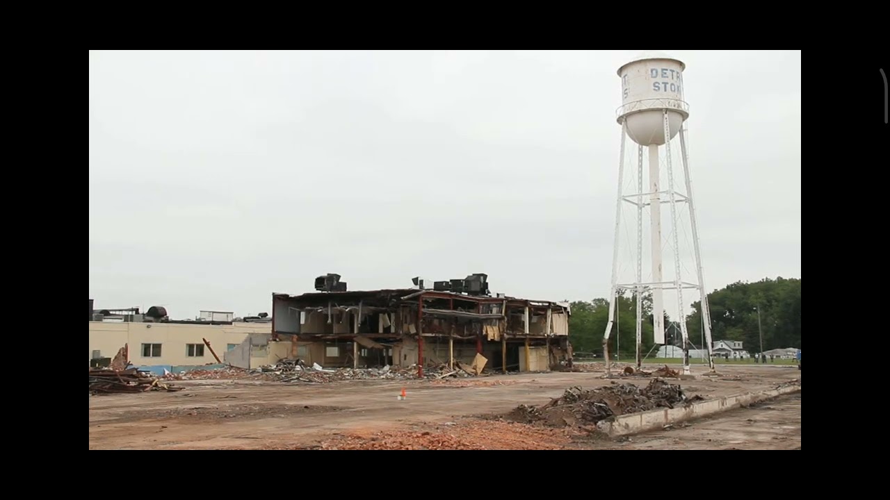 Detroit Stoker Water Tower - YouTube