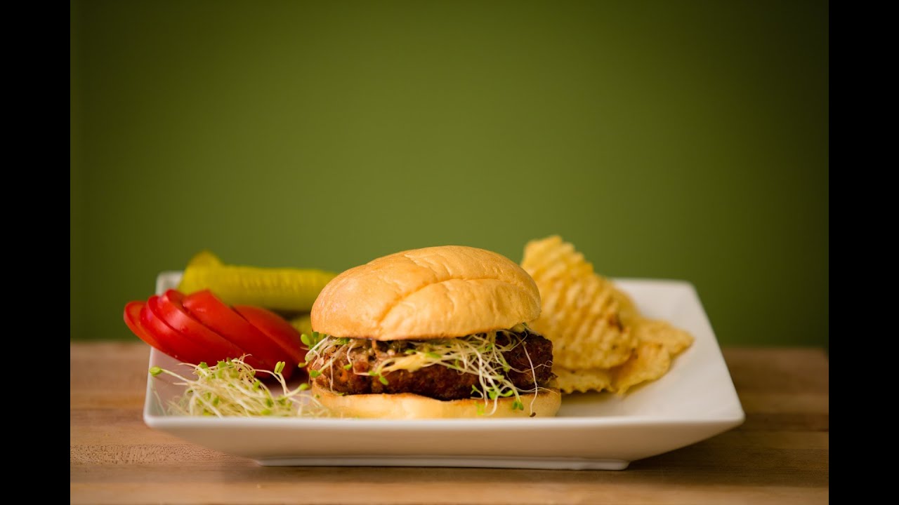 Alligator Crab Crusted Burger - VR to BallisticBBQ (Greg) - YouTube