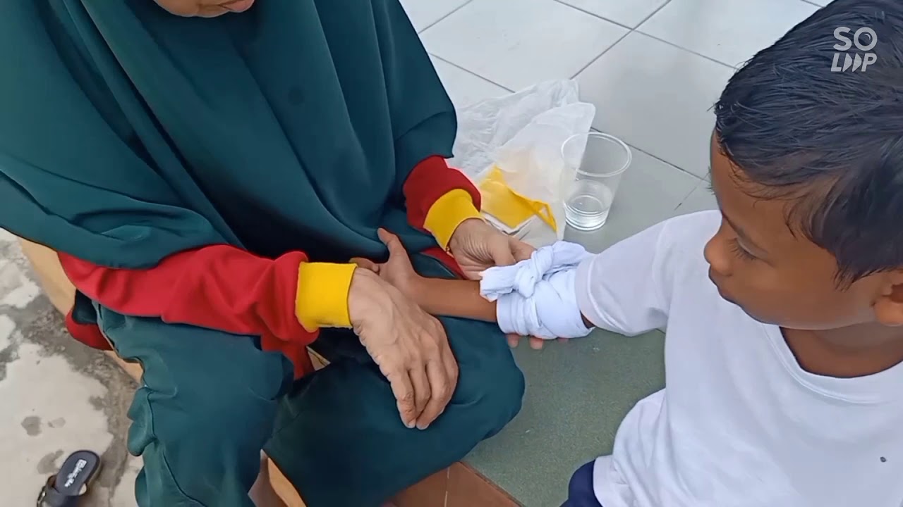 Kemahiran TKRSM Bantu Mula: Rawatan Awal bagi Patukan Ular/Haiwan ...