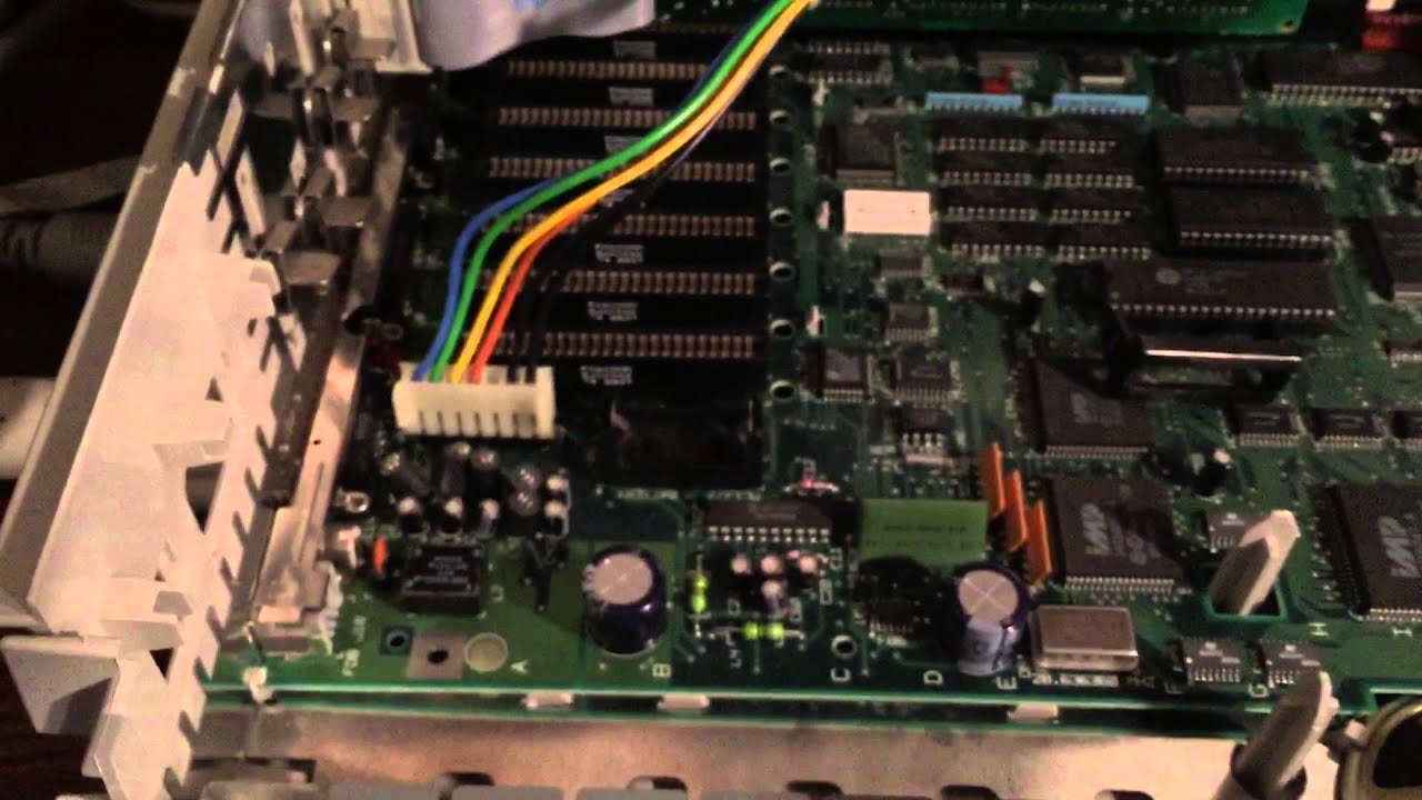 Replacing CMOS battery On a ROM 3 IIgs - YouTube