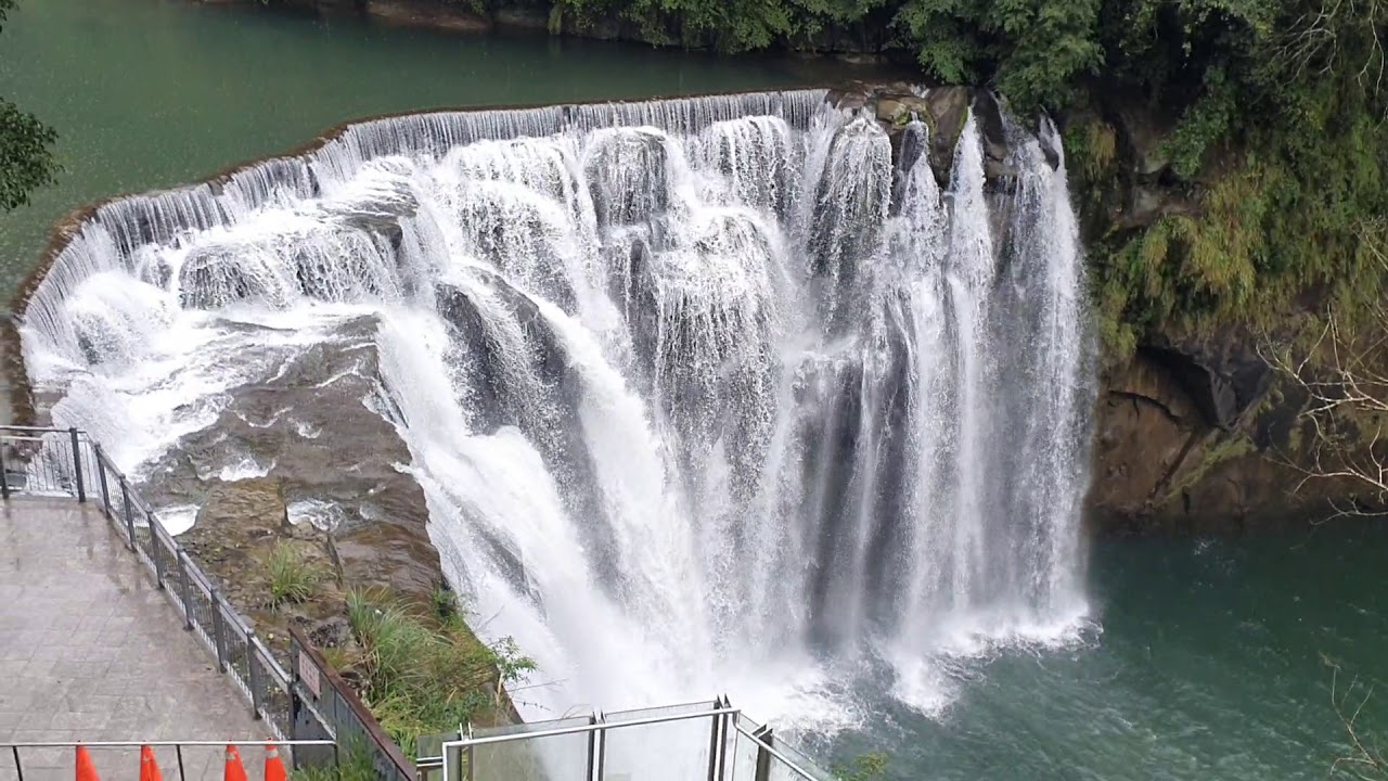 On tour in the mountains at the water falls in taipei taiwon - YouTube