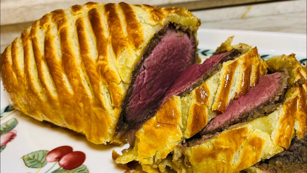 Christmas Beef Wellington/How To Make Beef Wellington - YouTube