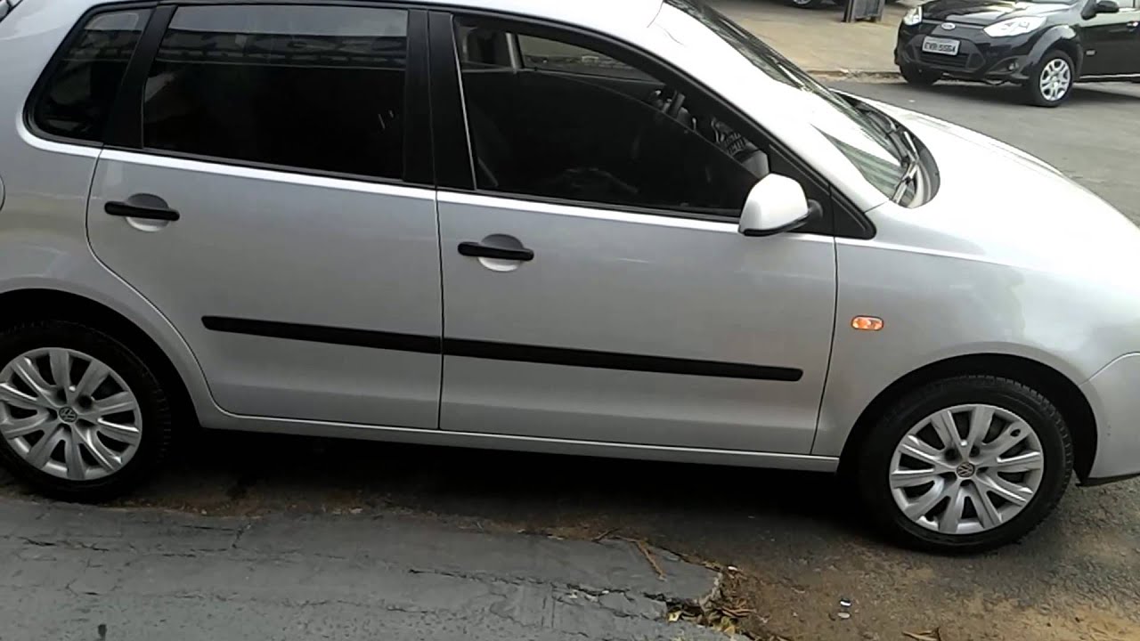 Polo Hatch 2007 - motor 1.6 - YouTube