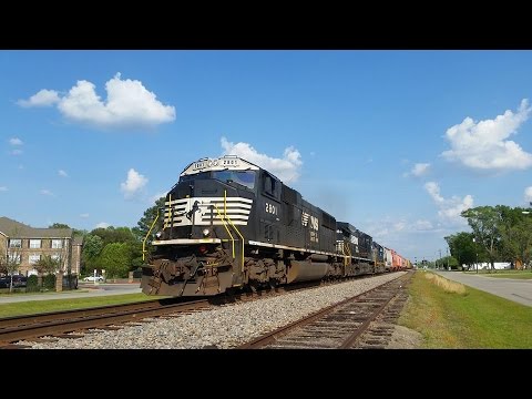 {NS 2801 SD75M} Shave And Haircut 2 Bits Horn Show On Q477-15 Heads South On The Wilmington Sub ...
