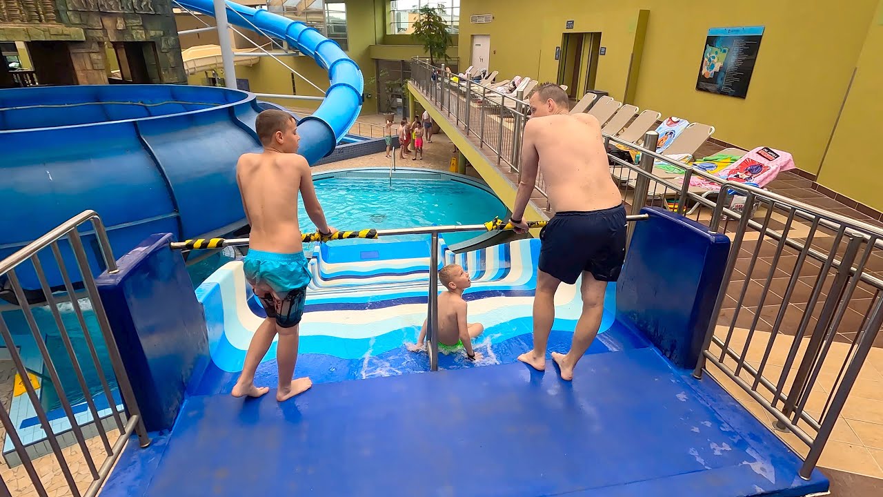 Family Water Slide at Aquaworld Budapest 🇭🇺 - YouTube