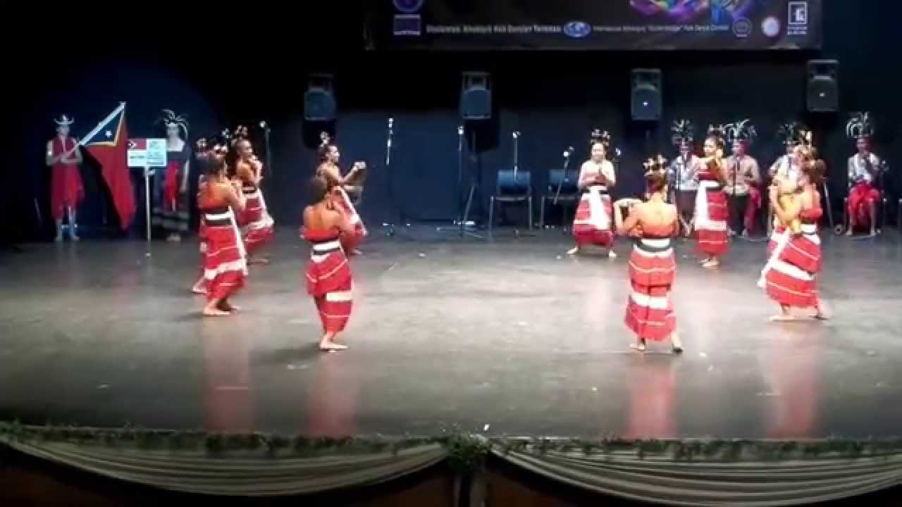 Timor Furak Group - Cepe Cepe Dance - YouTube