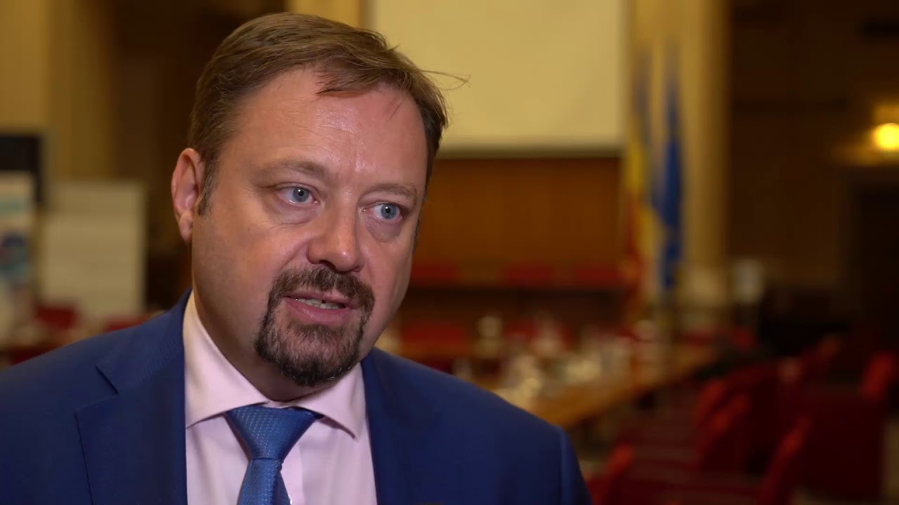 Franck Neel - Orizont 2040, rolul resurselor naturale 1 - YouTube