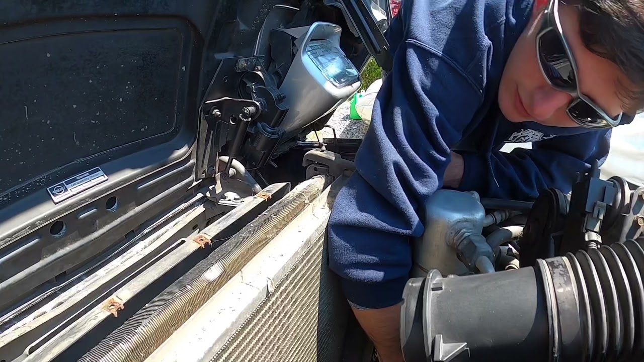 Corvette C4 radiator removal and install. 4+3 transmission. - YouTube