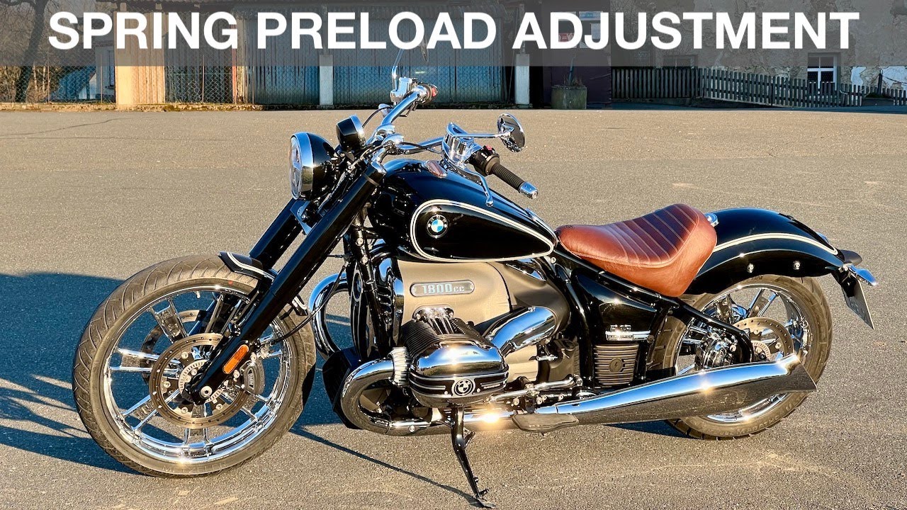 BMW Motorrad R18 - Spring Preload Adjustment - YouTube