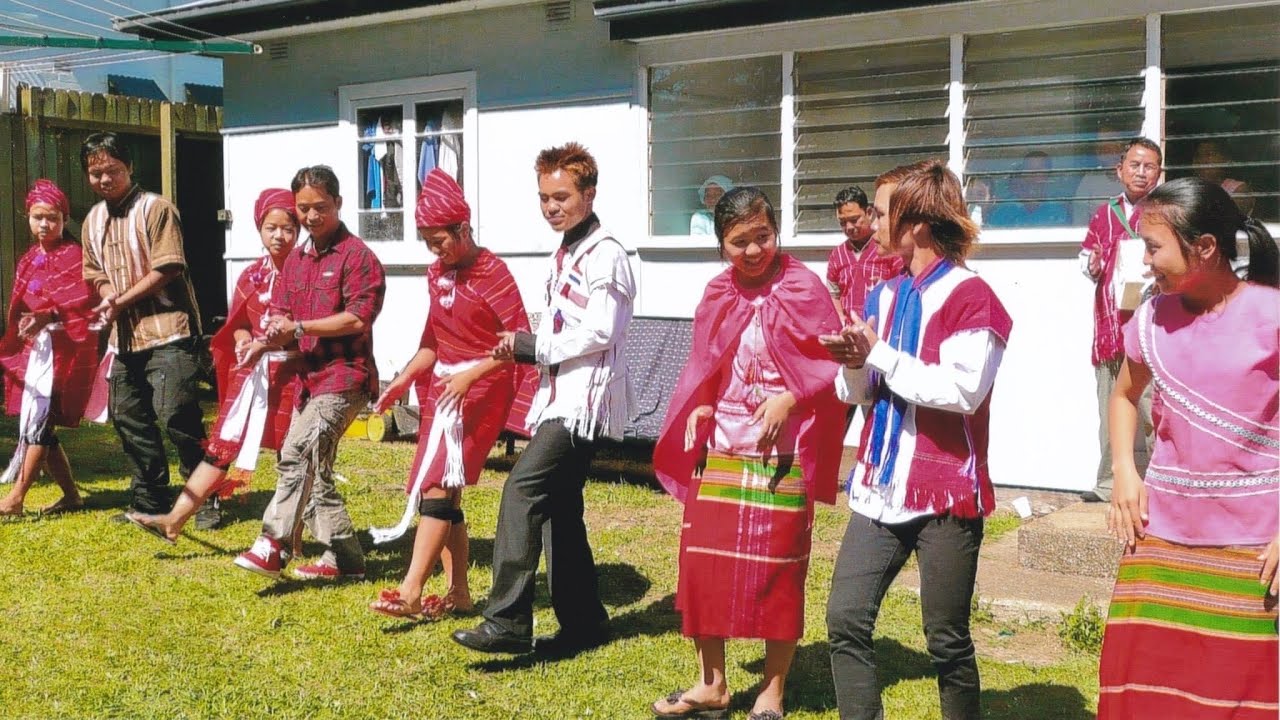 Dee Ku Festival 2012 Karenni Coffs Harbour Families - YouTube