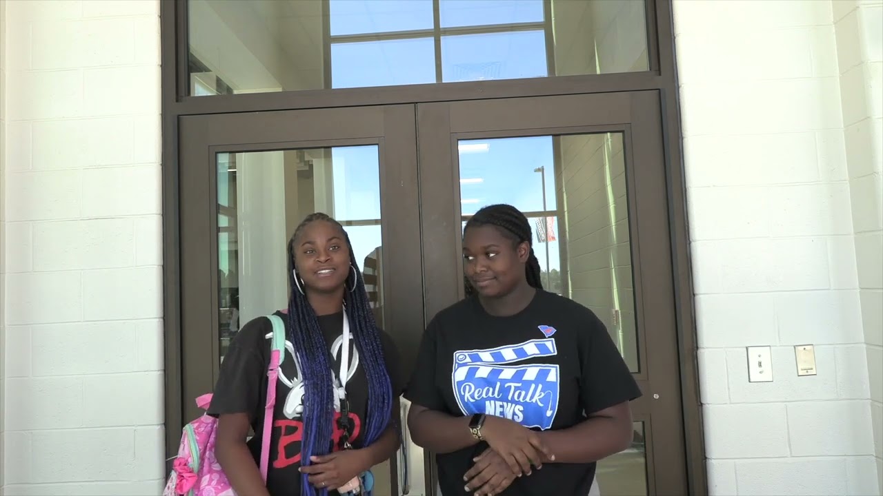 Midland Valley High School Homecoming Newscast C/O 23 - YouTube