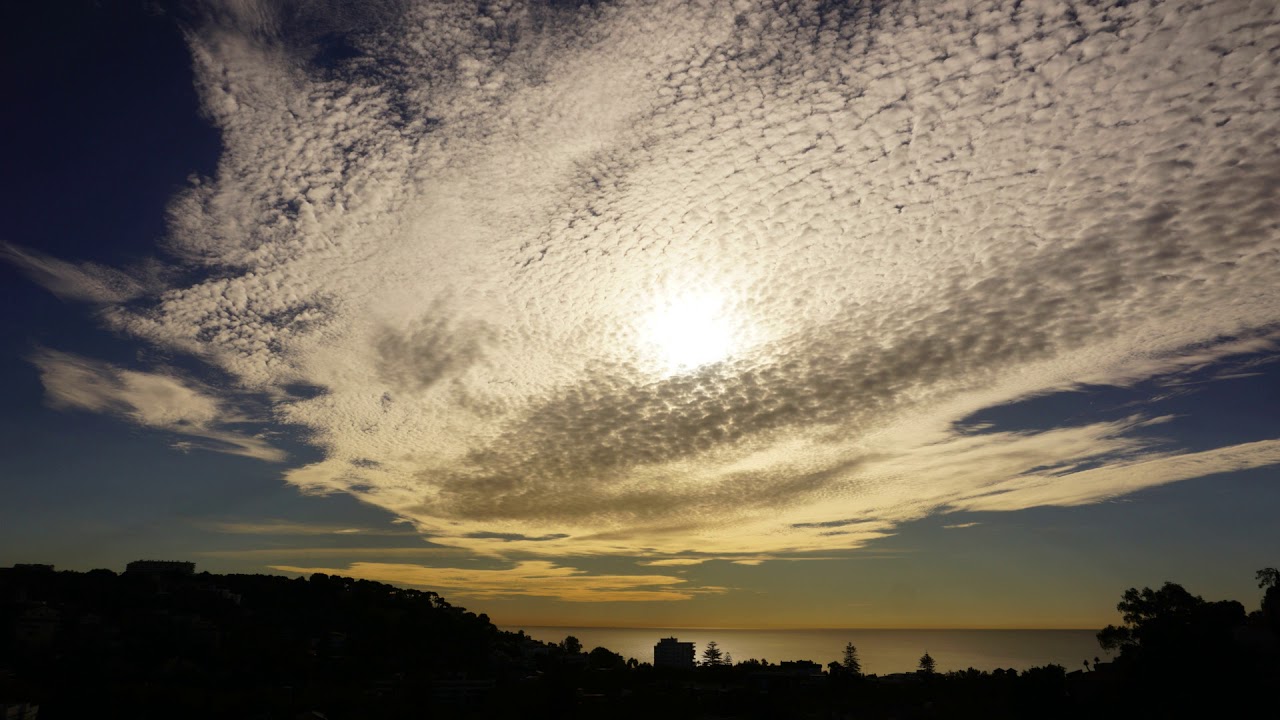 Timelapse - Altocumulus stratiformis perlucidus en Málaga - 28-10-2020 ...