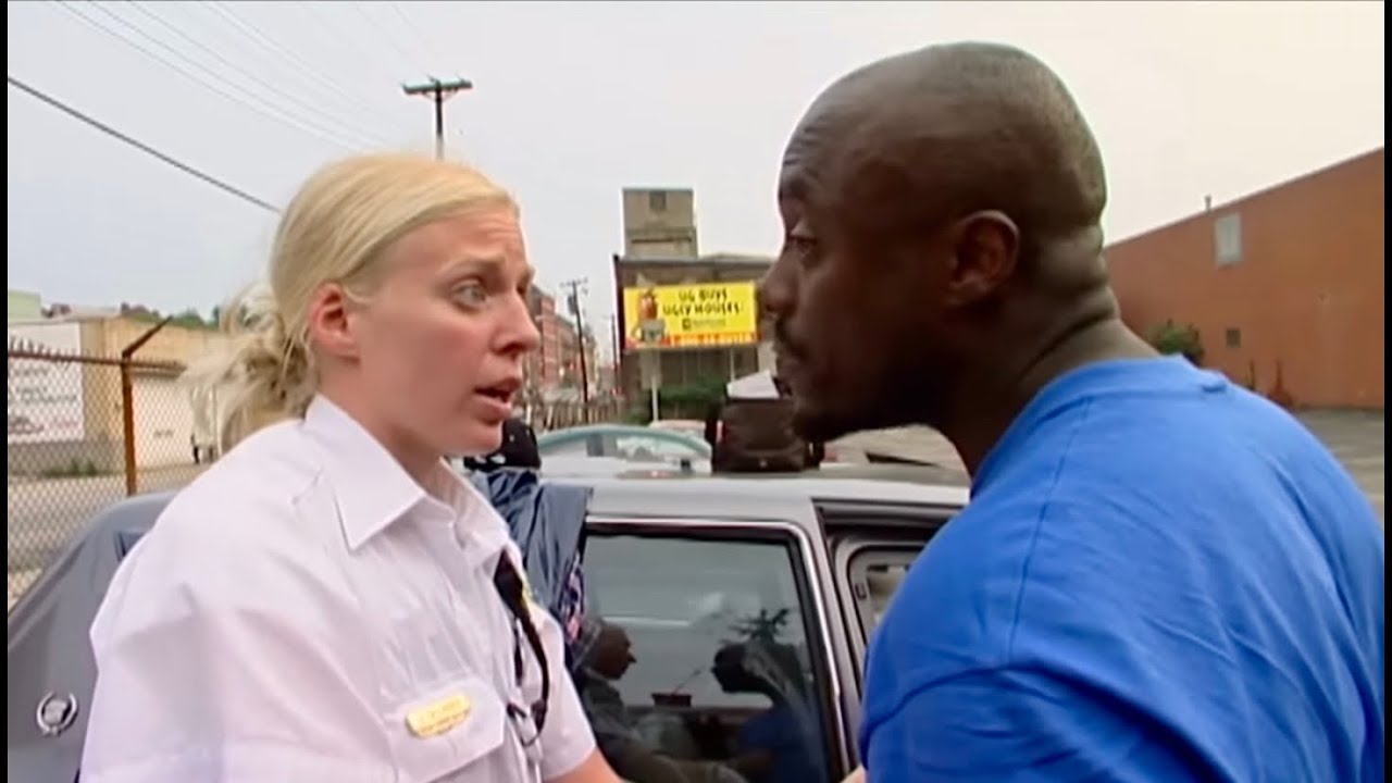 Cops Tv show Cincinnati Ohio. Suspicious people questioned. (2005 ...