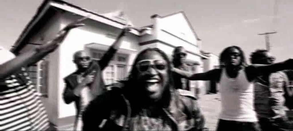 Am So High remix - Radio and Weasel, featuring Sizza Diktionary - YouTube