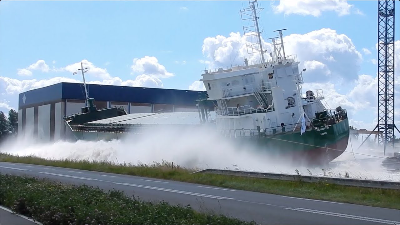 💦 Worldwide Premiere Of The Launch Of 'LIDAN' at Ferus Smit, The ...