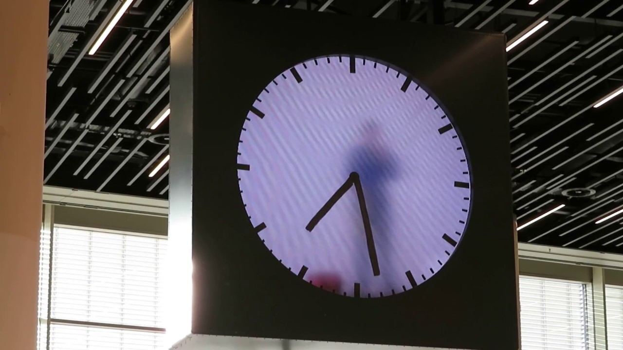 Amsterdam Schipol Airport Real Time Clock - The Man in the Clock - YouTube