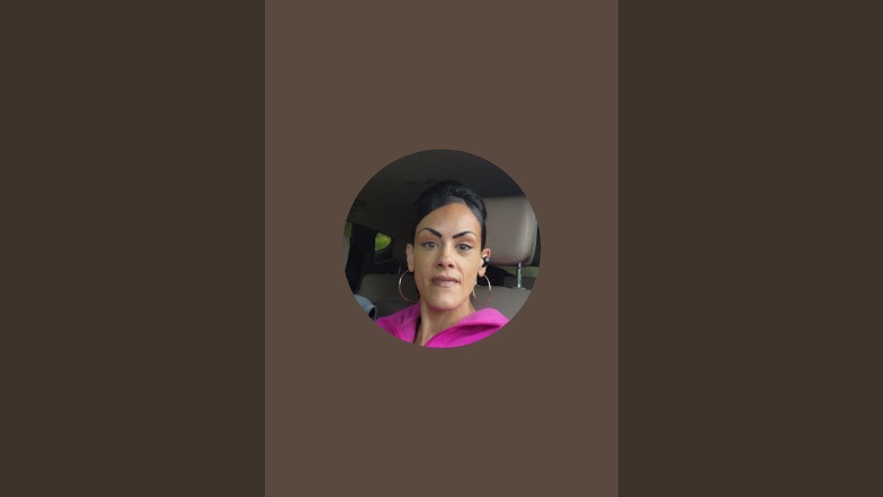 BELLAXOXO is live! - YouTube