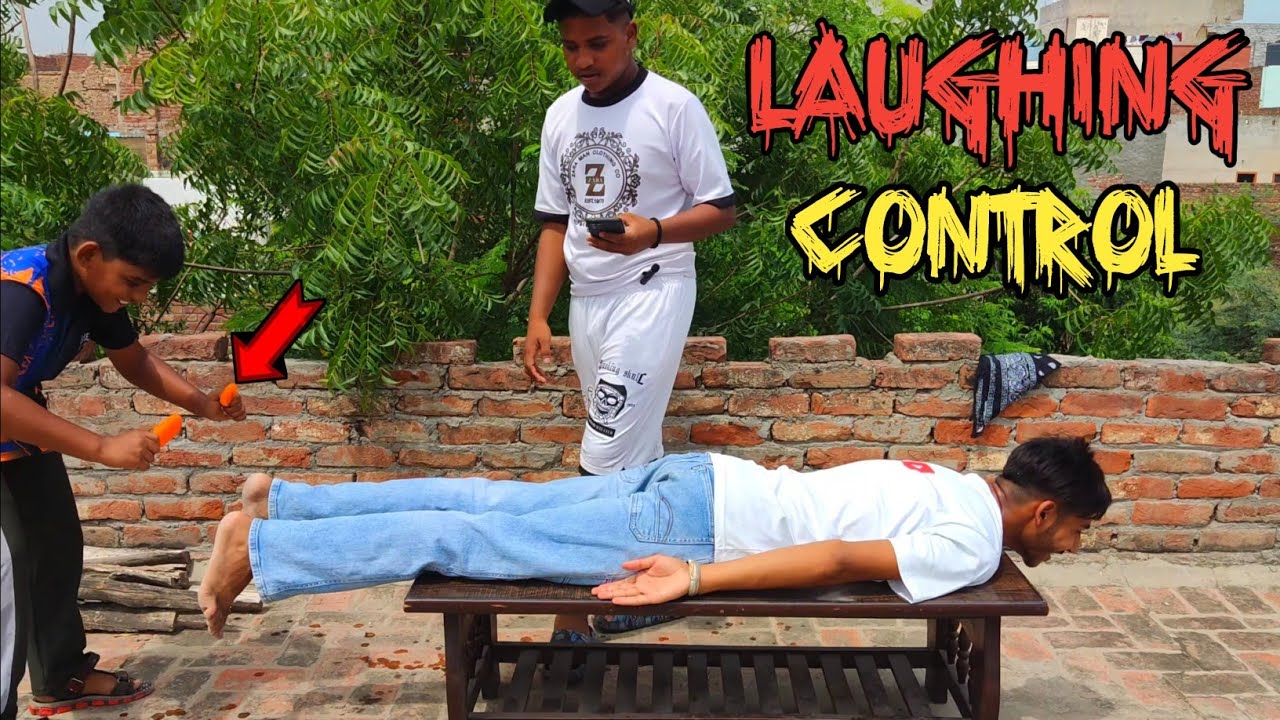 Laughing Control Challenge ll कुल्फी लगाई पैरो पर 😆 - YouTube