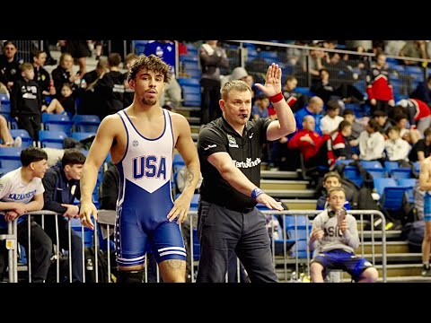 U17 Yassir Boukari (FRA) vs Josiah Boyden (USA) 60kg. Greco-roman boys youth wrestling. B-cam-man