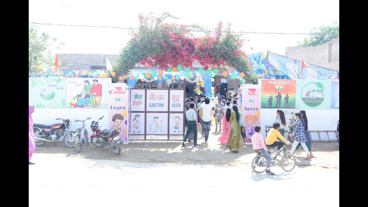 GIVING MEMENTO TO STUDENTS BY GAUTAM BUDDHA SHIKSHA SADAN SECONDARY ...
