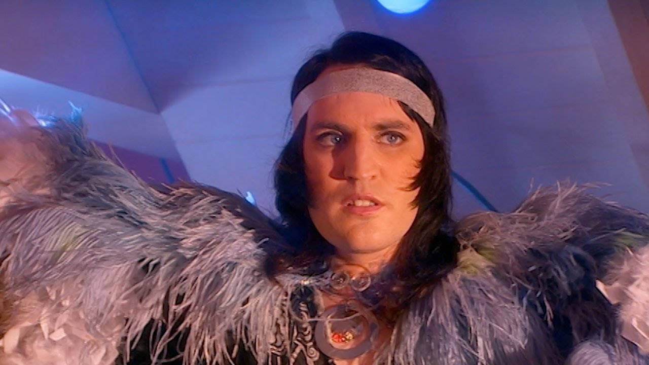 Vince’s Big Entrance | The Mighty Boosh | Baby Cow - YouTube