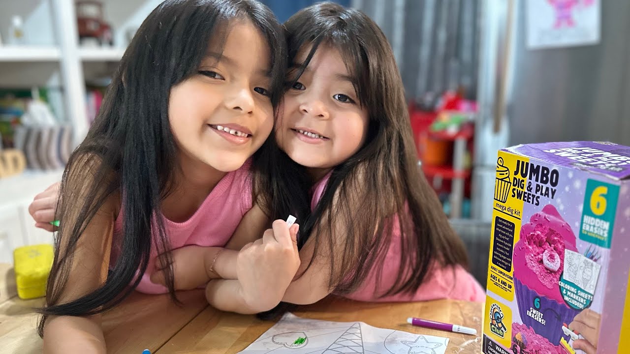 Exciting Sweets Adventure with Jumbo Dig & Play Cupcake - YouTube