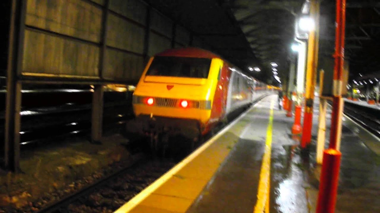 Virgin Pretendolino arriving and departing from Crewe with 2tone horn ...
