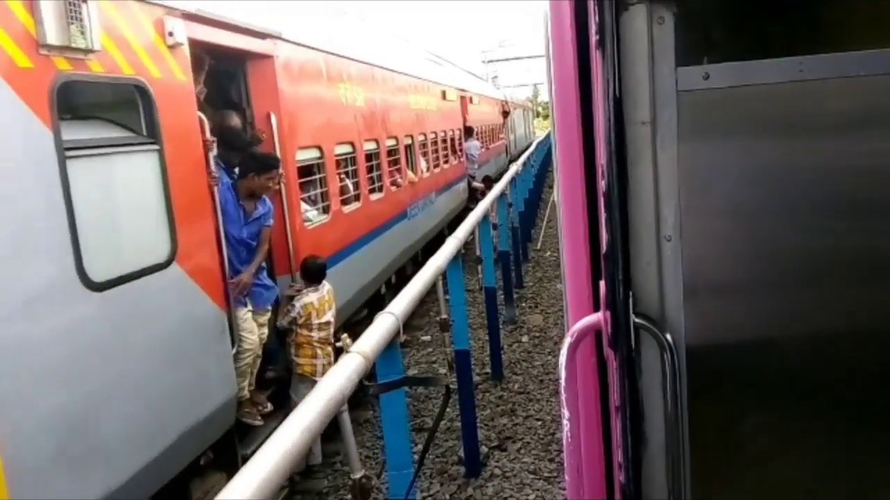 Pallavan SF Express | Arrival And Departure | At Chengalpattu Junction ...