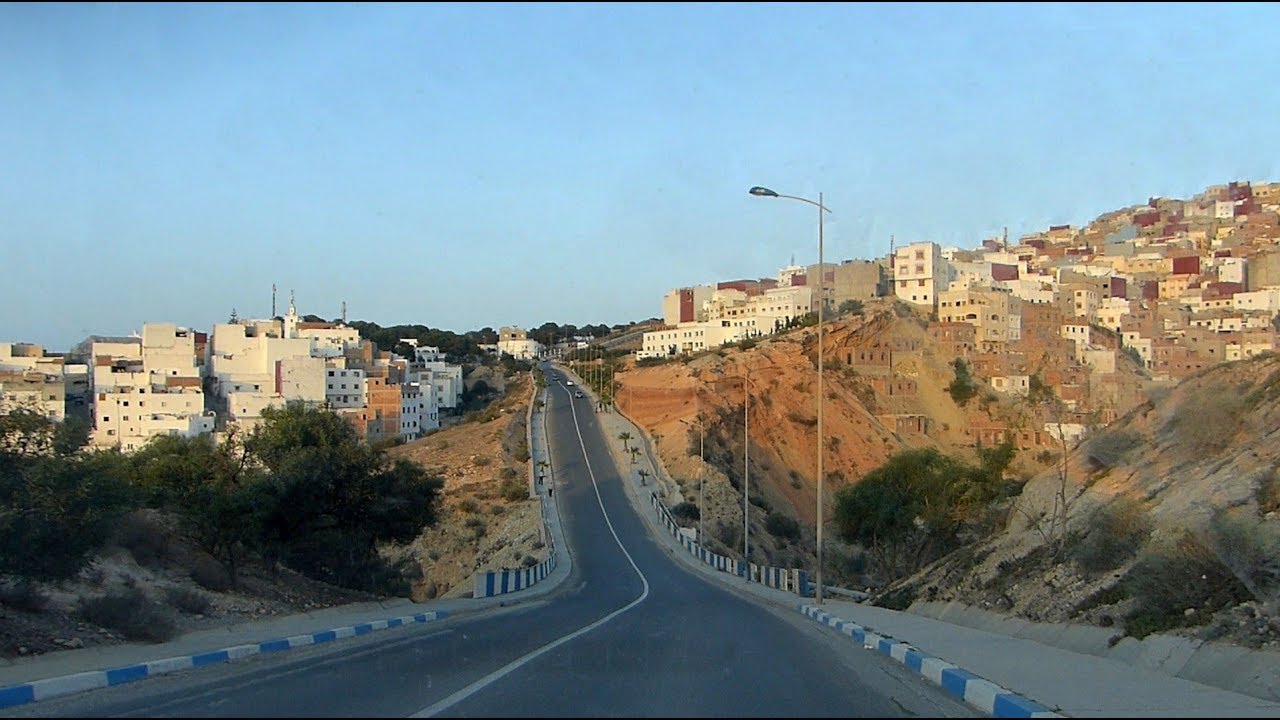 EN ROUTE VERS L'HÔTEL SOUANI (EX ATLAS AL HOCEIMA BAY) - MAROC - YouTube