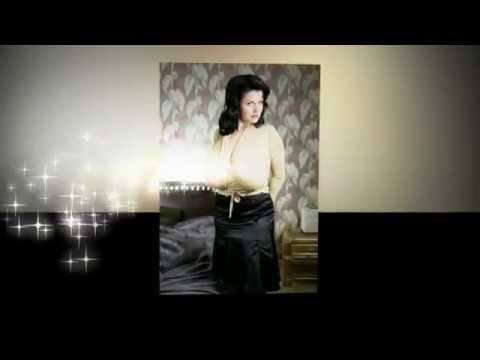 Milena Velba Amature Busty Model Photoshoot